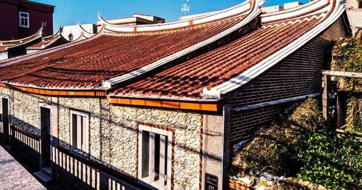 Private day tour to Quanzhou Xiapu Village, Luoyang Bridge and Chongwu Ancient City from Xiamen ...